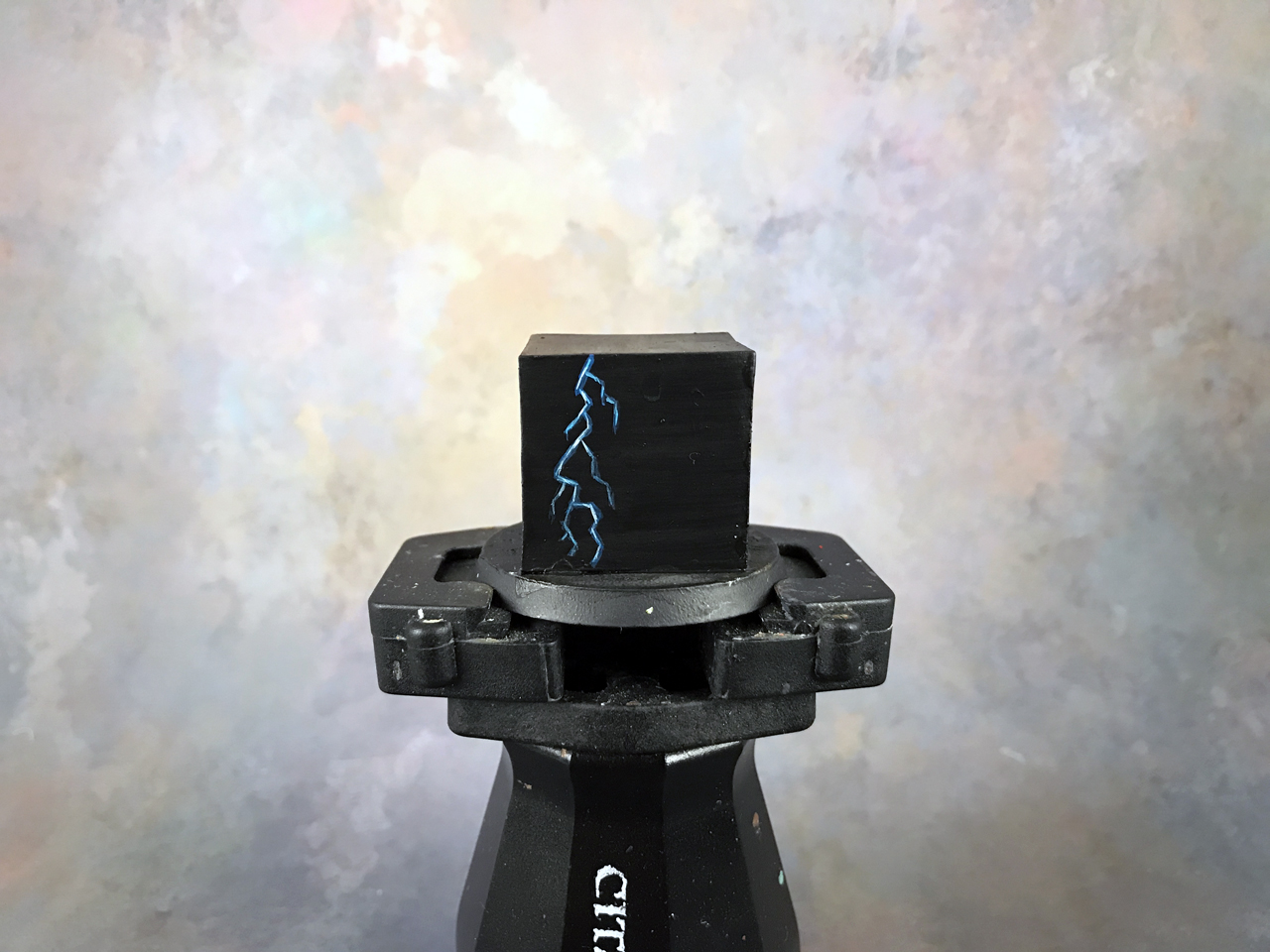 Learn How to Paint Lightning Bolts on Your Miniatures (Tutorial)